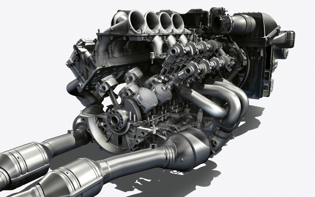 L'incontournable moteur V8 de 6,2 litres produit, dans la SLS AMG 63 ...