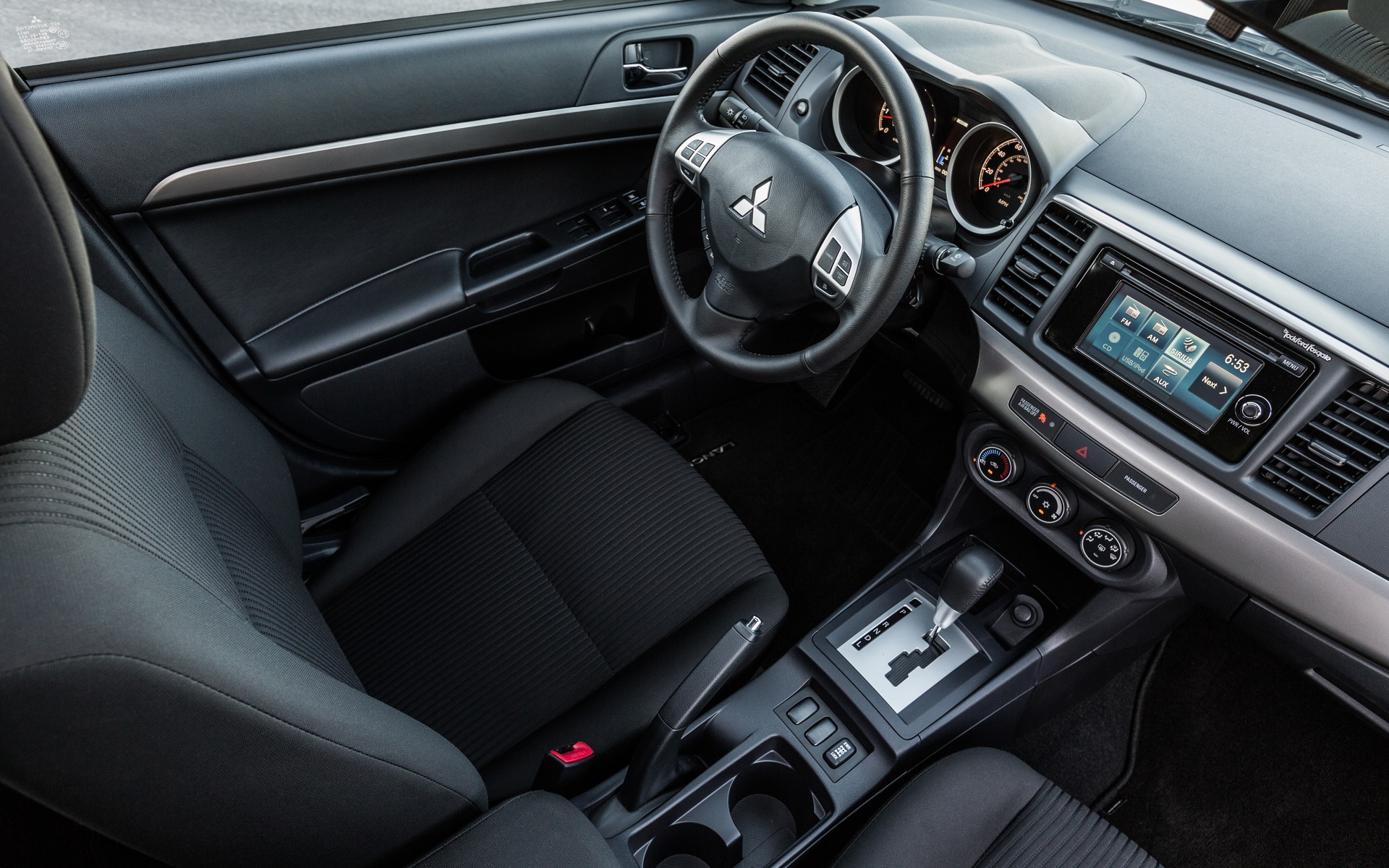 Photos Mitsubishi Lancer 2016 - 3/5 - Guide Auto